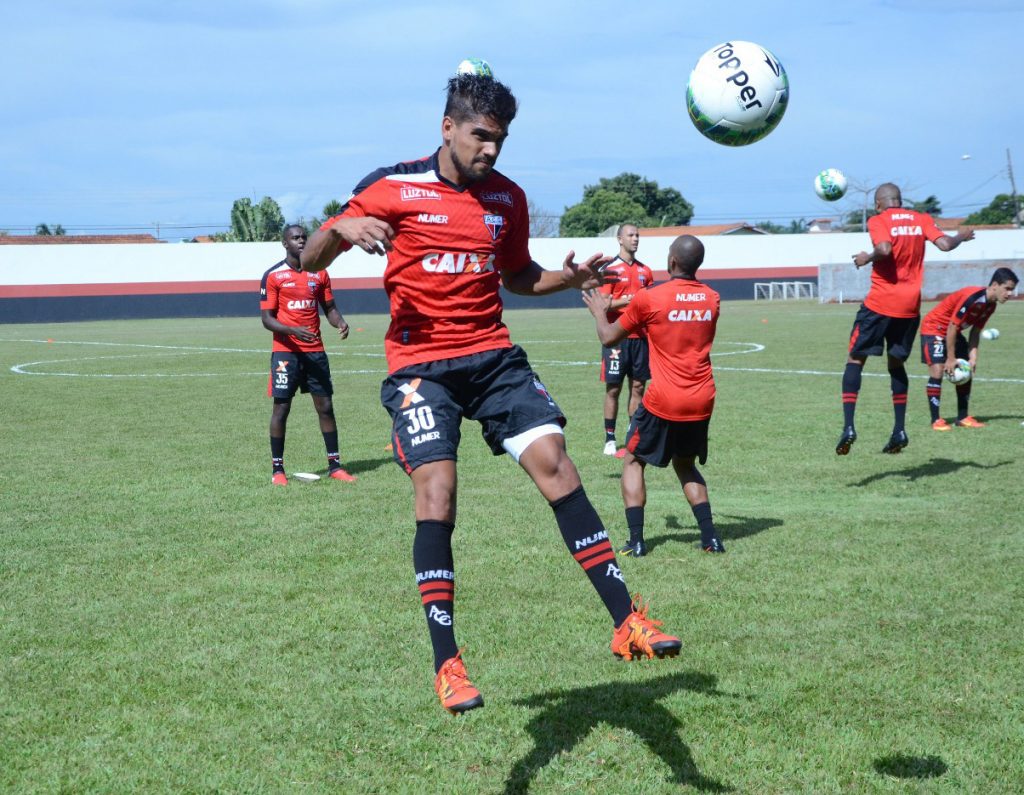 Daniel Borges lamenta derrota na estreia - EG - Esporte Goiano