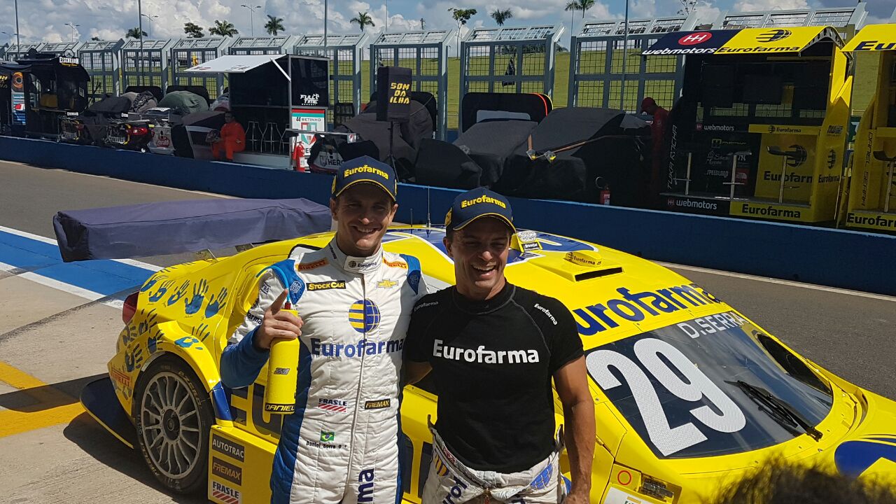 Daniel Serra larga na pole na etapa de Goiânia da Stock Car 2017