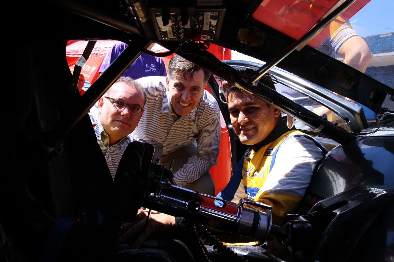 Raphael Teixeira apresenta carro para a etapa da Stock Car em Goiânia - EG